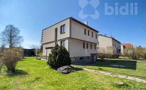 Prodej dvougenerační vily 292 m2, pozemek 1751 m2, Čejetice | Reality.iDNES.cz