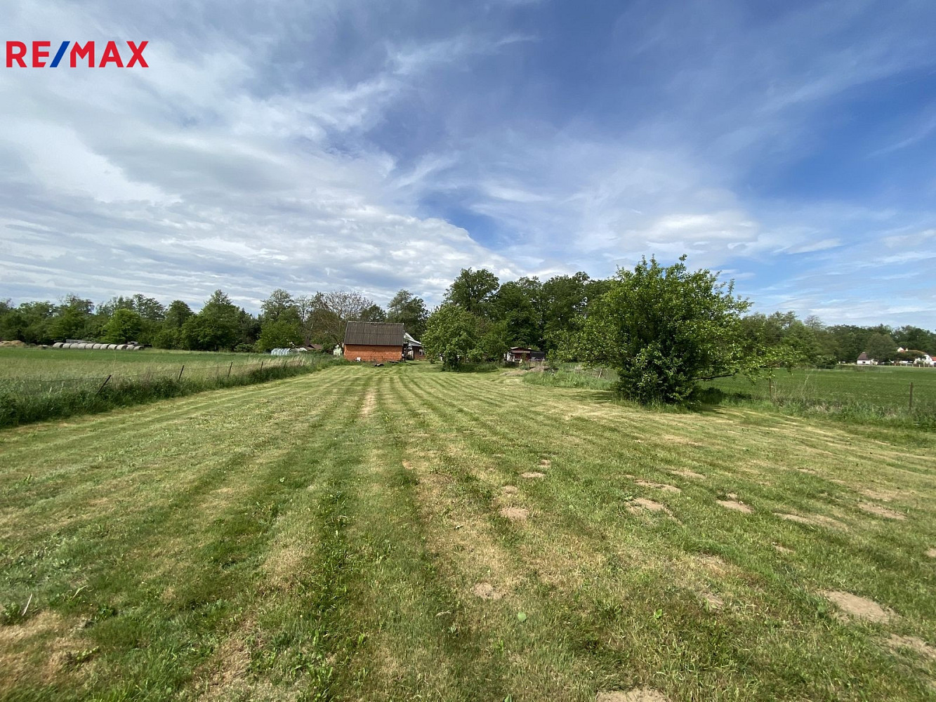 Prodej pozemku s rekreační chatkou, Lužnice | Reality.iDNES.cz