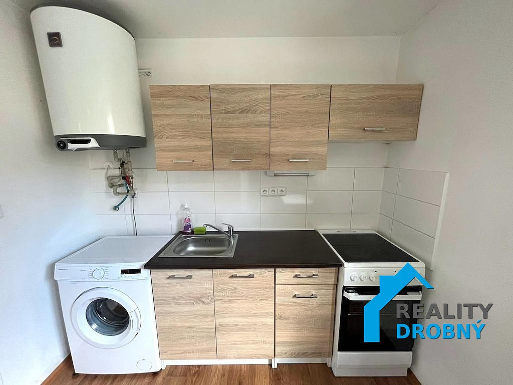 Pronájem, Byty 1+1, 25 m2 - Mimoň III | Reality.iDNES.cz