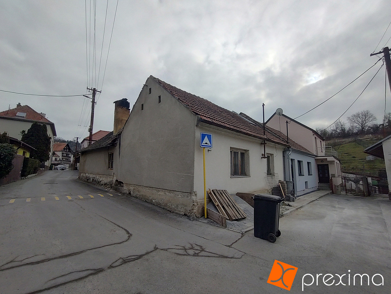 Prodej 1/7 rodinného domu 124 m2, pozemek 4957 m2 | Reality.iDNES.cz