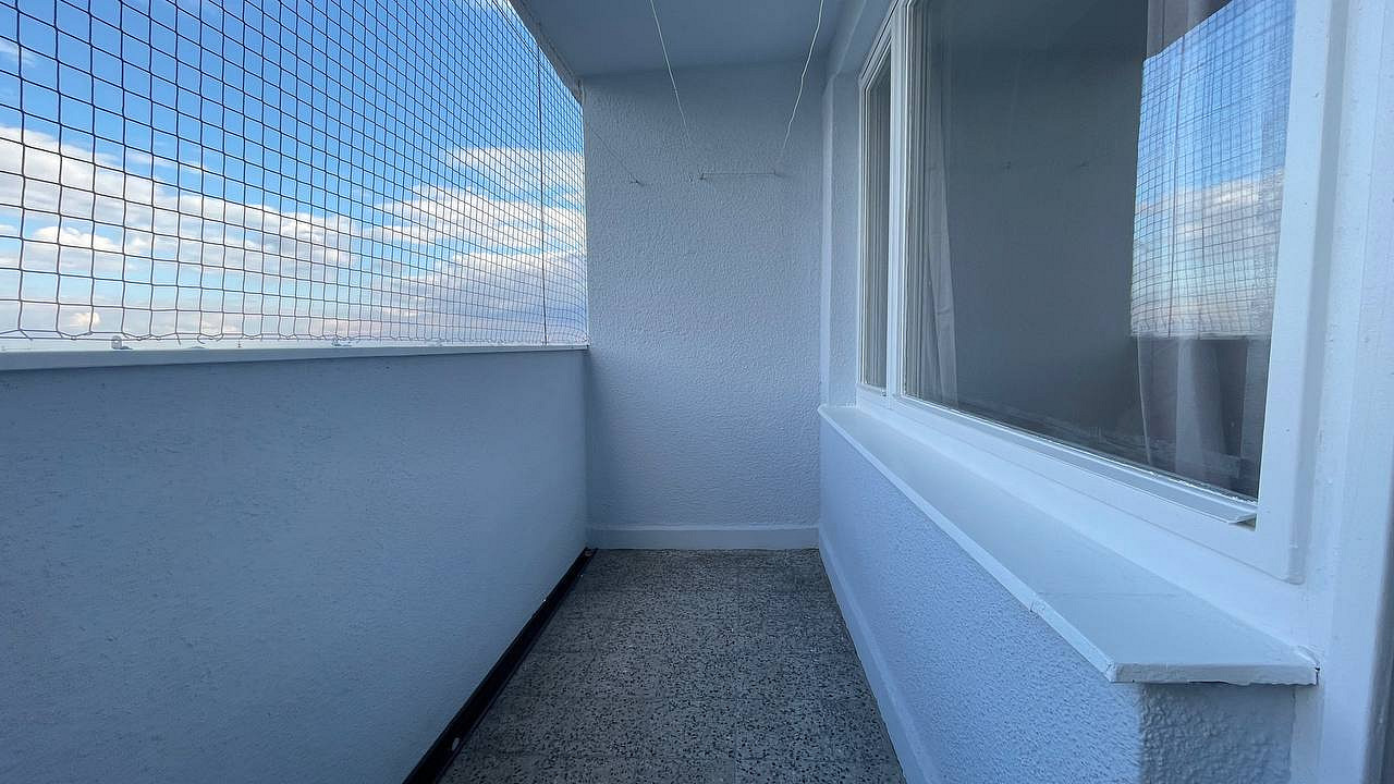 Pronájem bytu 1+kk, 23 m², Praha 8 – metro Ládví, po rekonstrukci ...