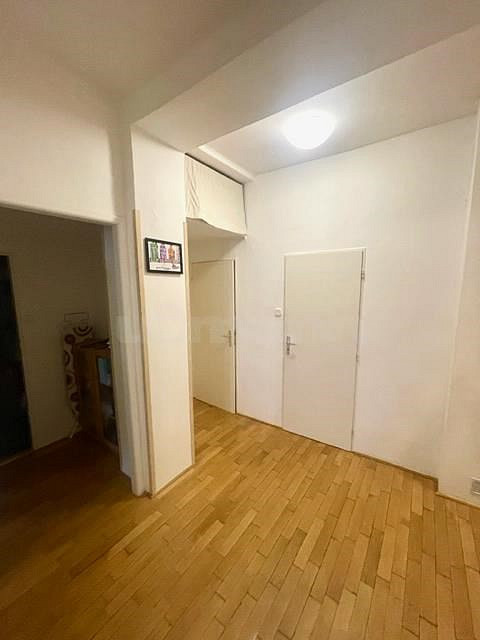 3+kk, 70 m2, vybavený, 5 p., cihla, ul. Ortenovo náměstí, Praha 7 - Holešovice | Reality.iDNES.cz