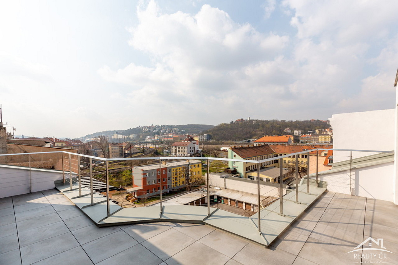 Prodej luxusního bytu 4+kk Praha Smíchov | Reality.iDNES.cz