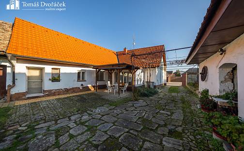 Prodej rodinného domu 96 m², pozemek 1909 m² Vrbovec | Reality.iDNES.cz