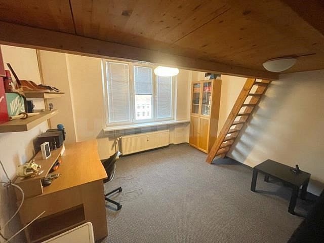 3+kk, 70 m2, vybavený, 5 p., cihla, ul. Ortenovo náměstí, Praha 7 - Holešovice | Reality.iDNES.cz