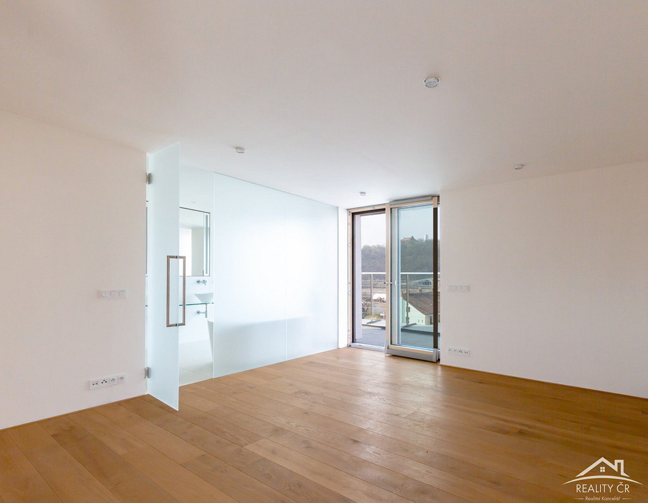 Prodej luxusního bytu 4+kk Praha Smíchov | Reality.iDNES.cz